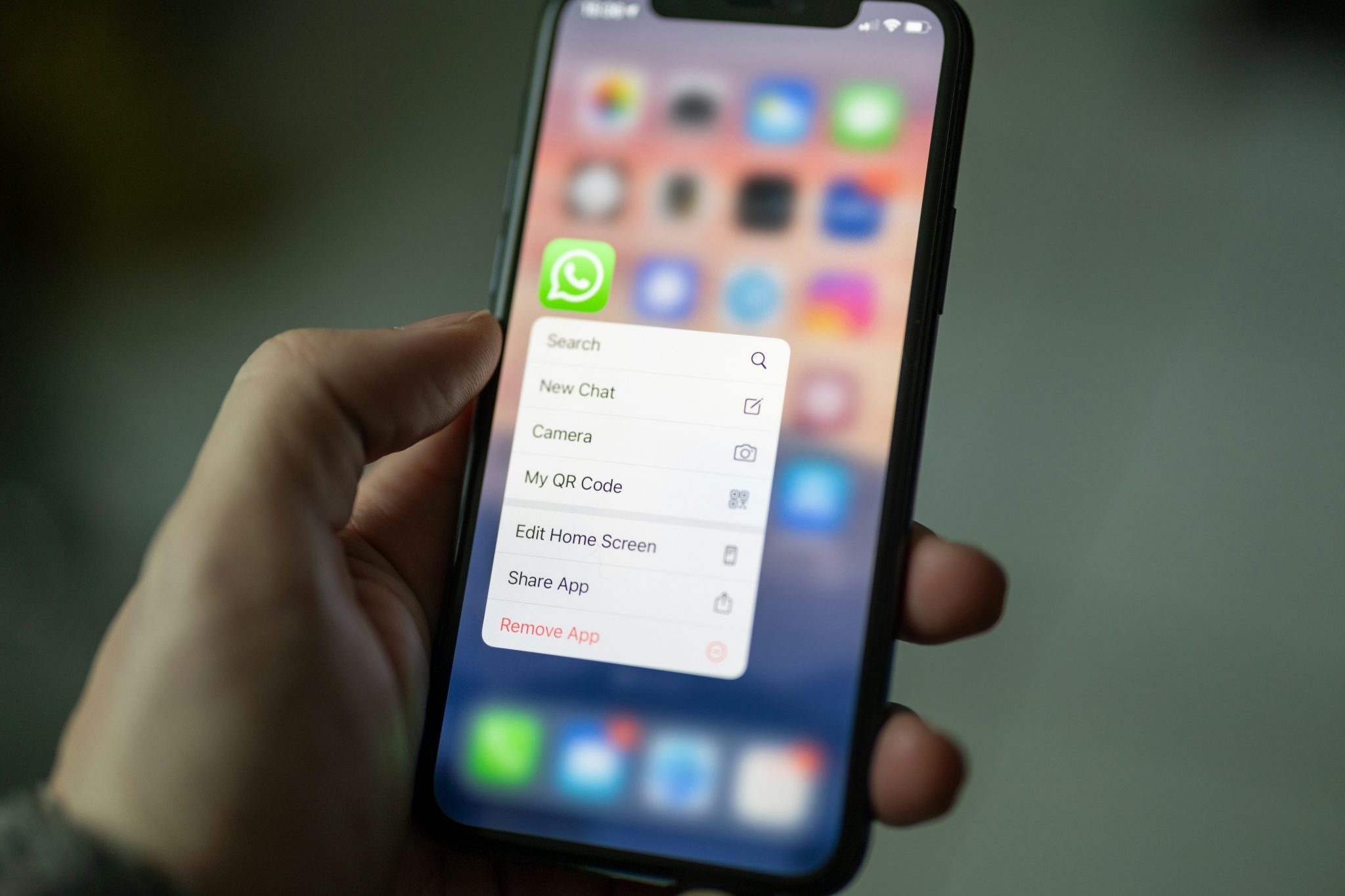 How to Share Screen on WhatsApp Video Call (Android, iPhone & PC ...