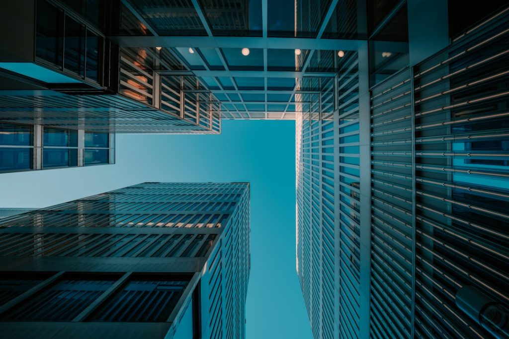 Sruffer DB: Revolutionizing Data Management for Modern Applications ...